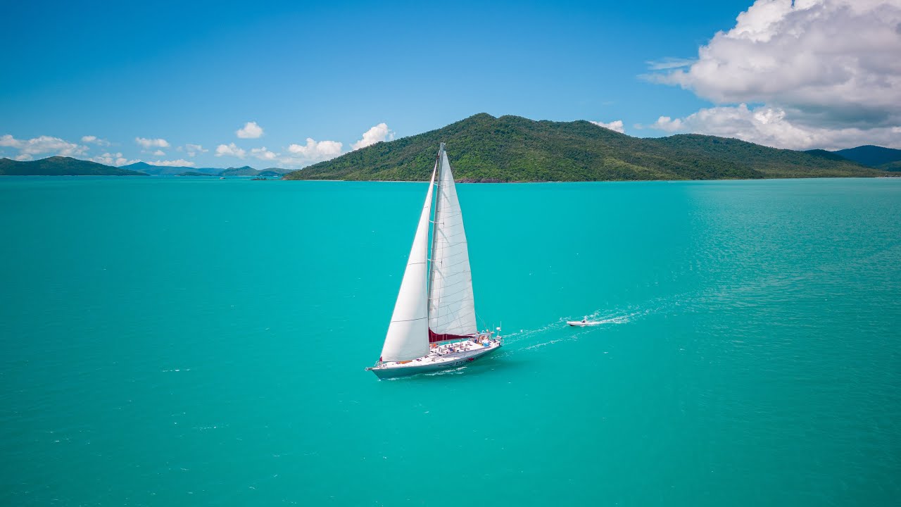 British Defender - Sailing Whitsundays - YouTube