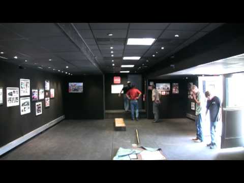 Large Double Expandable Trailer - YouTube