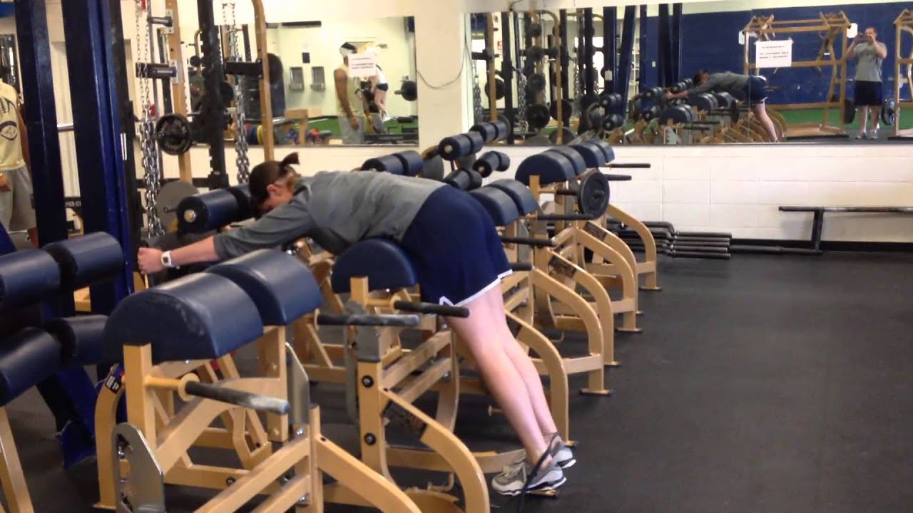 Banded Reverse Hyper with a Pause - YouTube