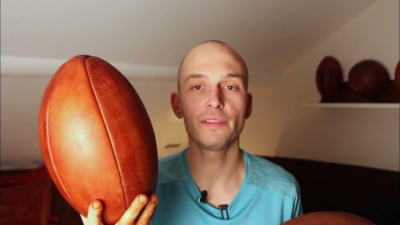 Le Ballon De Rugby Vintage Collector Ben Et Flo Youtube