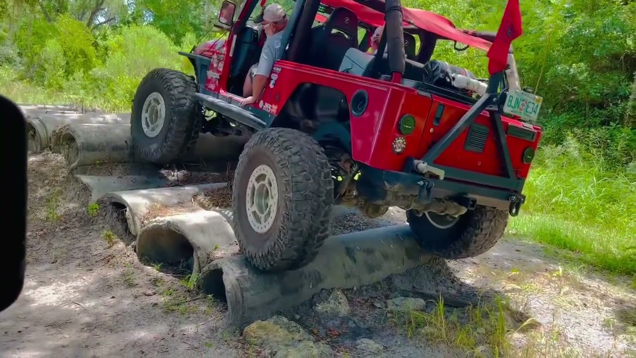 Spyder Off-road Park Culvert climb - YouTube