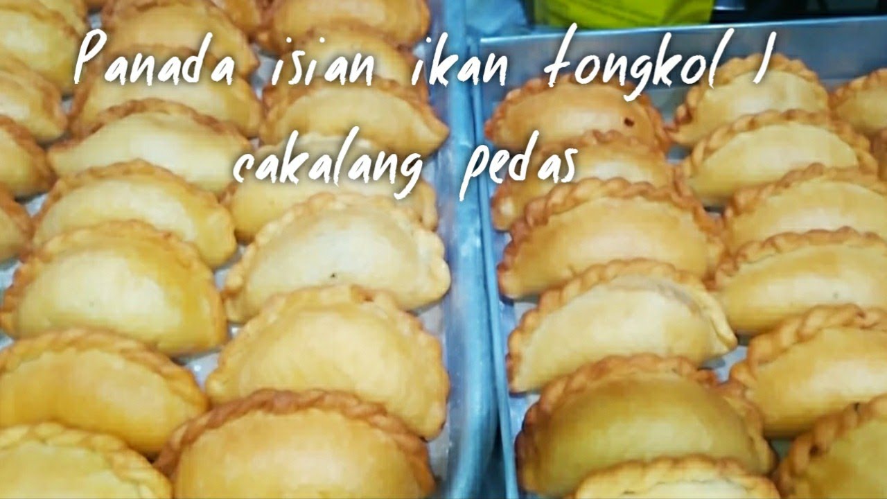 Panada isian ikan tongkol pedas khas manado - YouTube