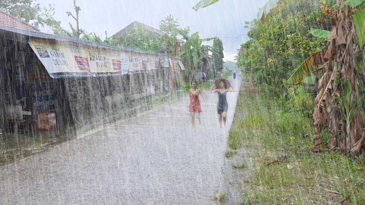 Extreme Thunderstorms and Heavy Rain in the Village | Strong Winds ...