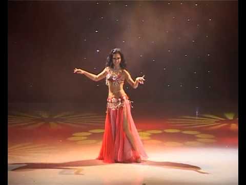 Floorwork belly dance by Amira Abdi