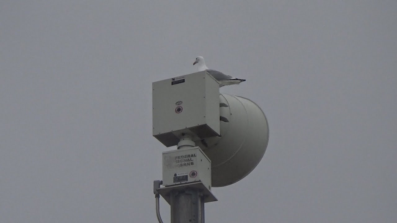 Federal Signal 2001-SRNB Ambience & Attack, Siren Test, Racine, WI 3/4 ...