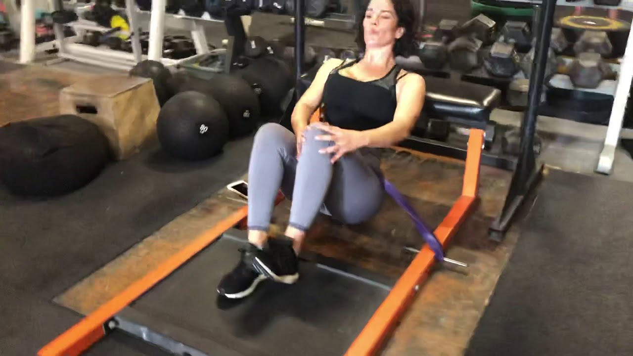 One leg hip thrust ( hip banded ) - YouTube