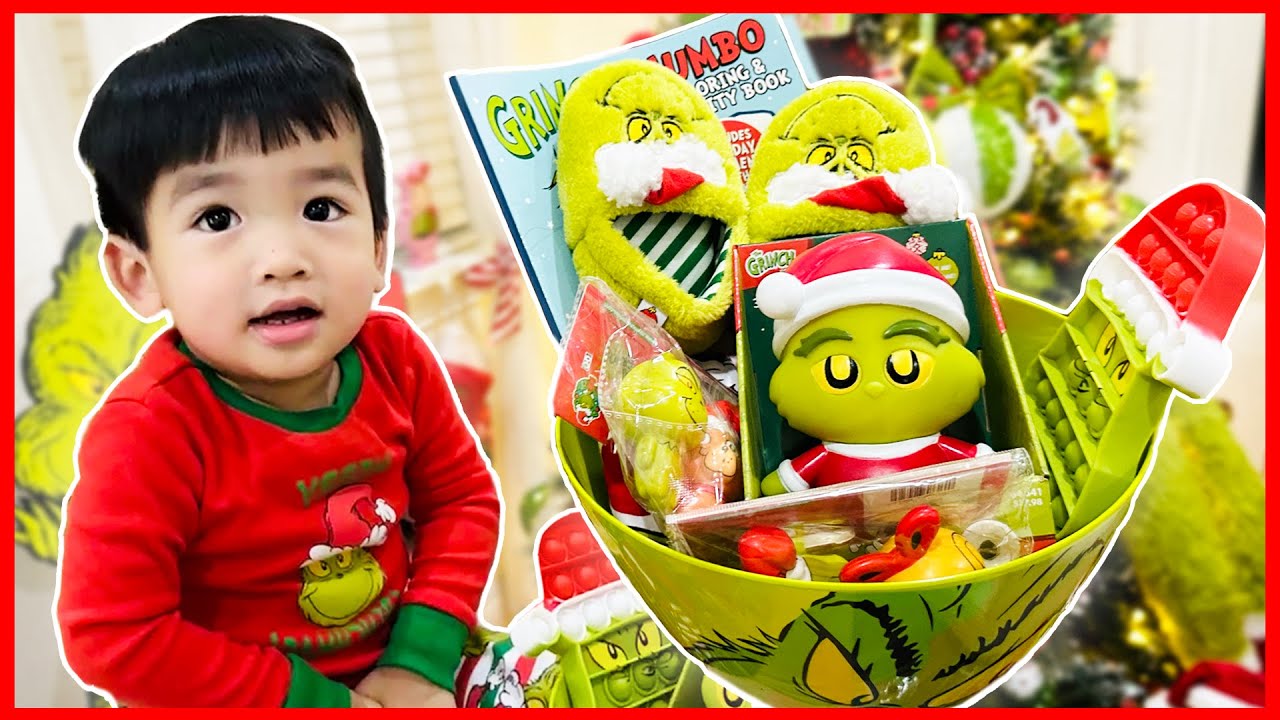 Christmas Opening Presents! The Grinch Basket for Baby Kobe - YouTube