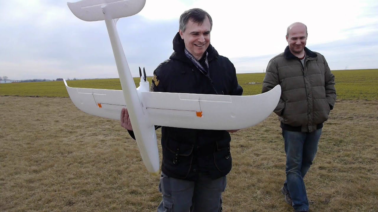 Keda Motor a EasyStar II - Letový test - Flight test - YouTube