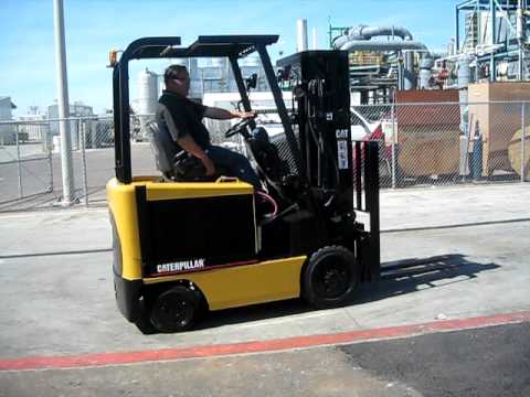 5000# Capacity CATERPILLAR Model EC25K Forklift - YouTube