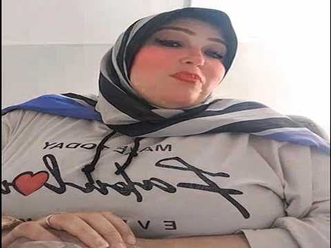 Arab bbw model show Arabic style outfits 