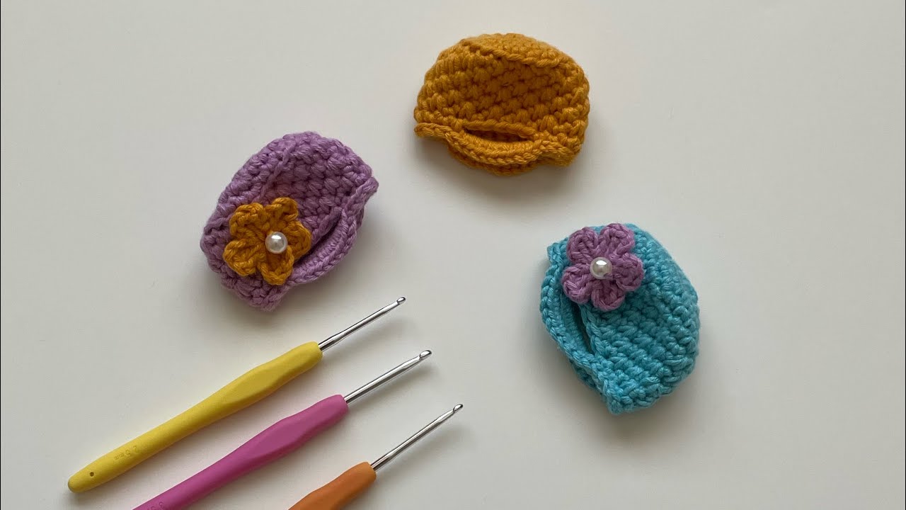 Crochet - Mini Bag Keychain/Keyring - Beginners Friendly Pattern - YouTube