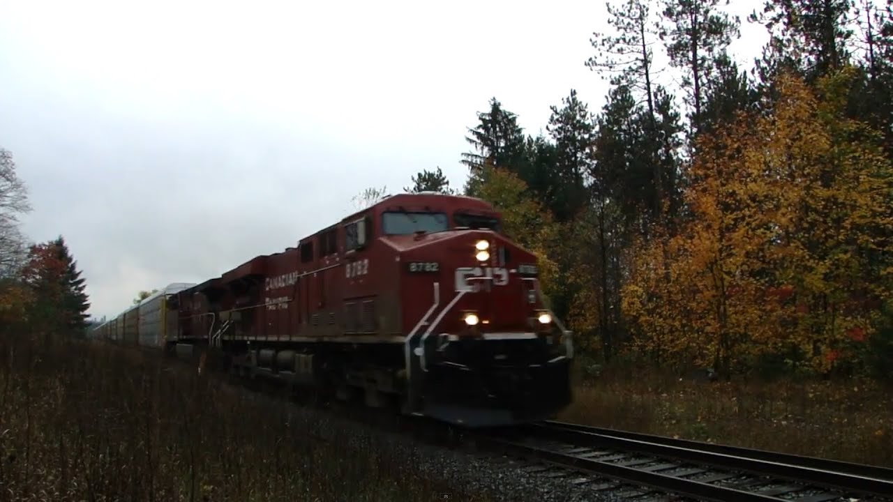 CP 8782 at Craighurst 1/2 (14OCT2011) - YouTube