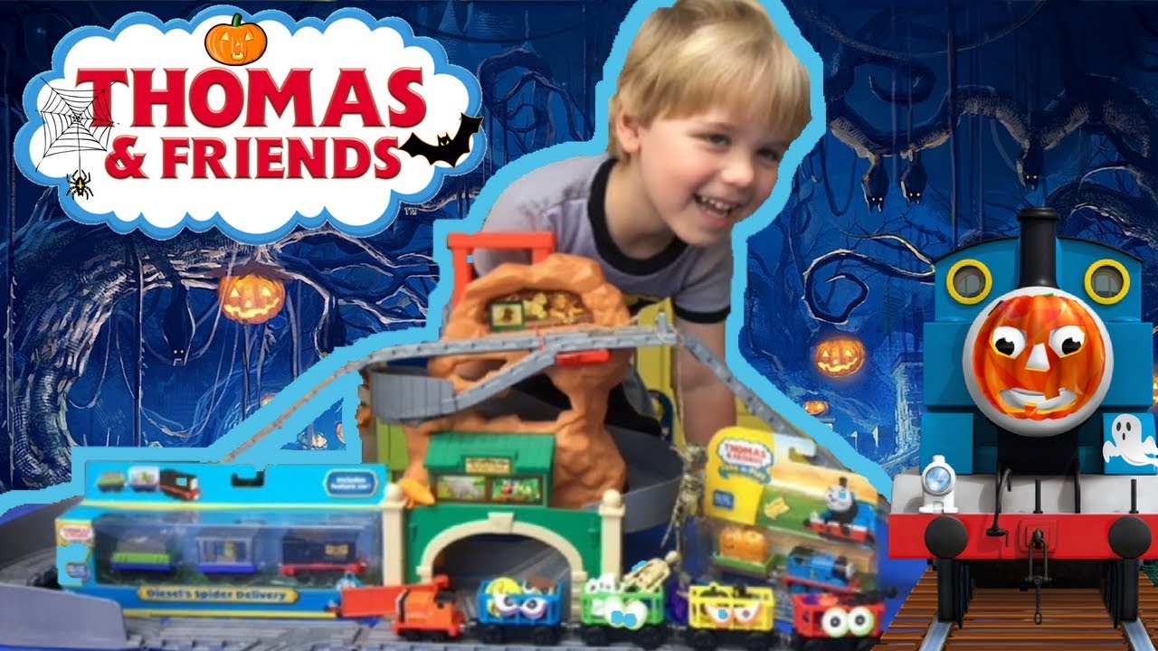 HALLOWEEN THOMAS THE TRAIN PLAYTIME VIDEO FOR KIDS | SODOR ANIMAL PARK ...