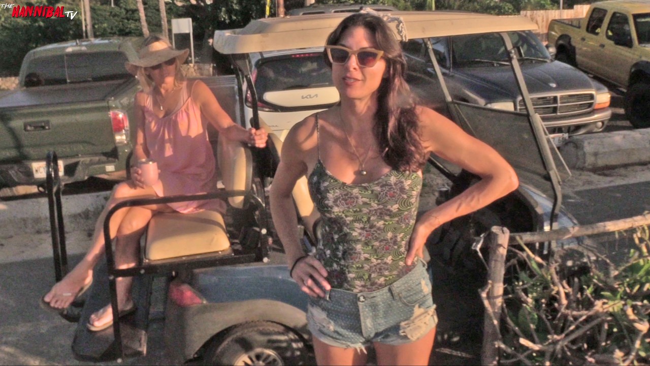 Sunset Beach Hawaii Tour with Don Muraco's Wife and Daughter! - YouTube