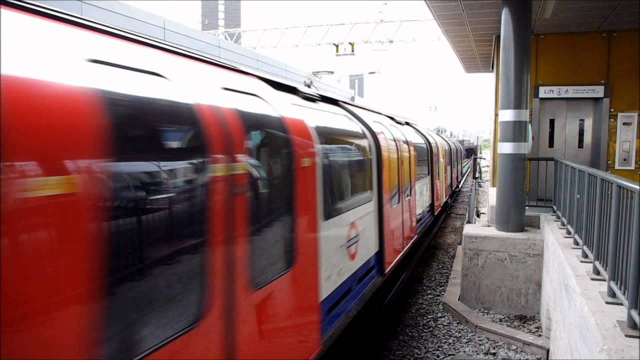 Central Line 1992TS at Stratford - YouTube