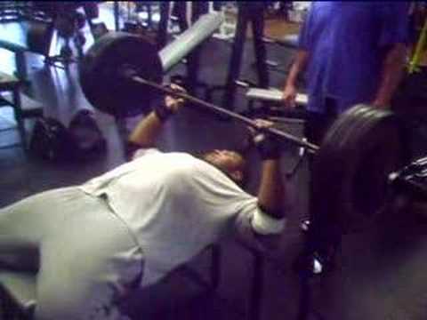 Eriks 440 Lbs Bench Press - YouTube