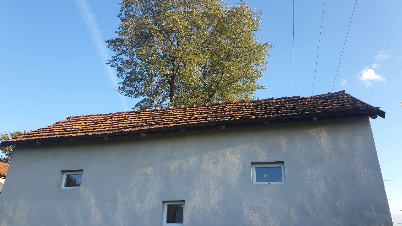 HUMANITARNA AKCIJA-SANACIJA STAROG KROVA U ŠTALE ? - YouTube