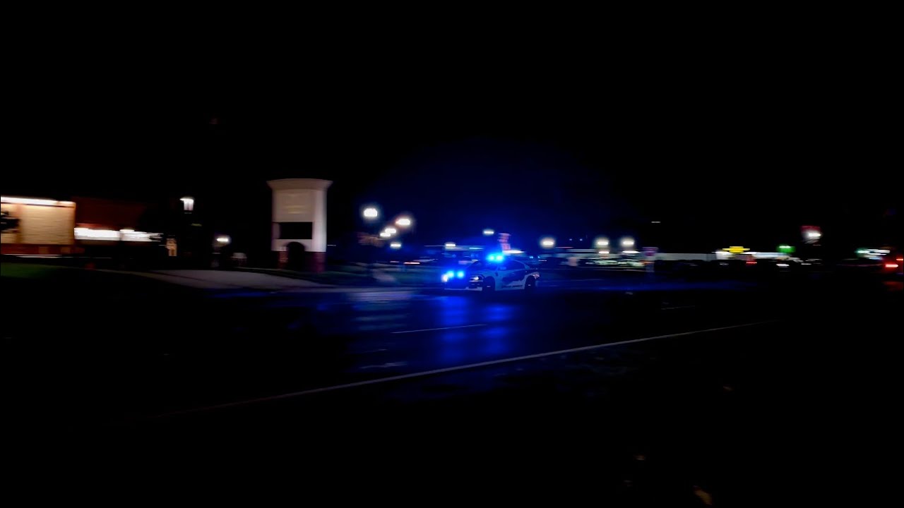 DeSoto County Sheriffs Office responding code 3 - YouTube