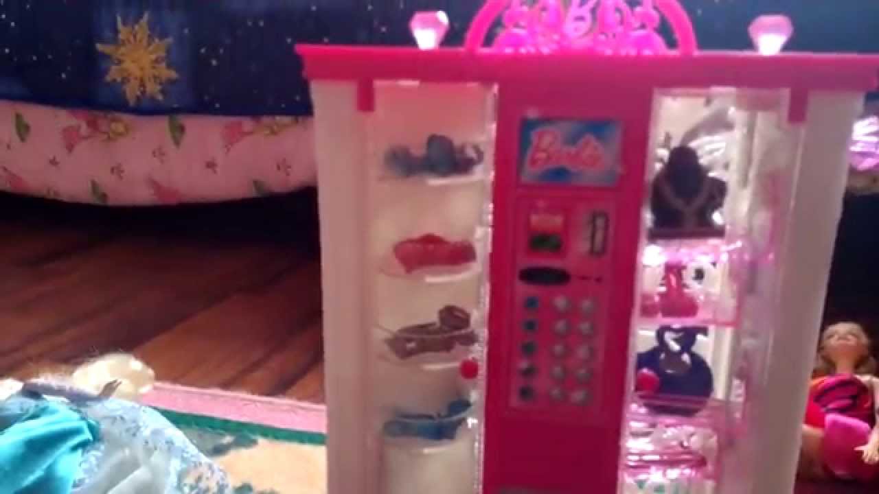 Barbie fashion vending machine. - YouTube