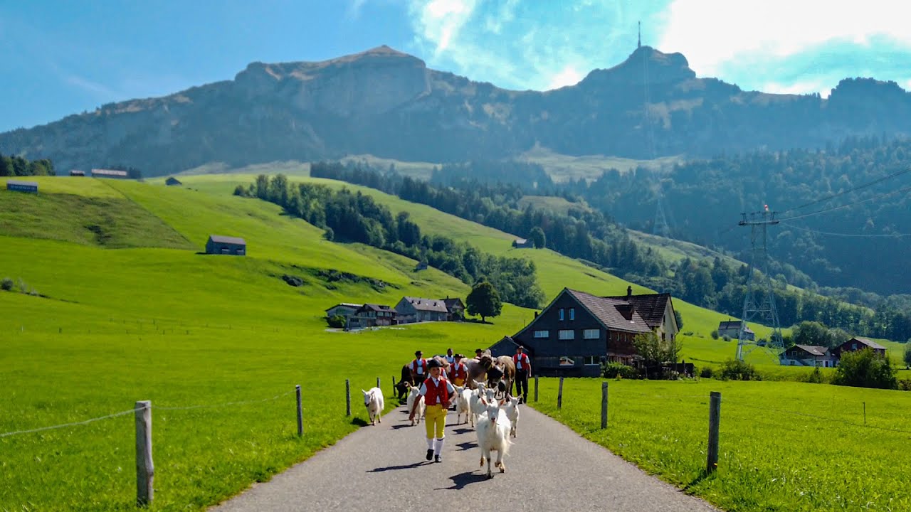 Öberefahre Appenzell | Scenic Alpine Descent with Views of the Alpstein ...