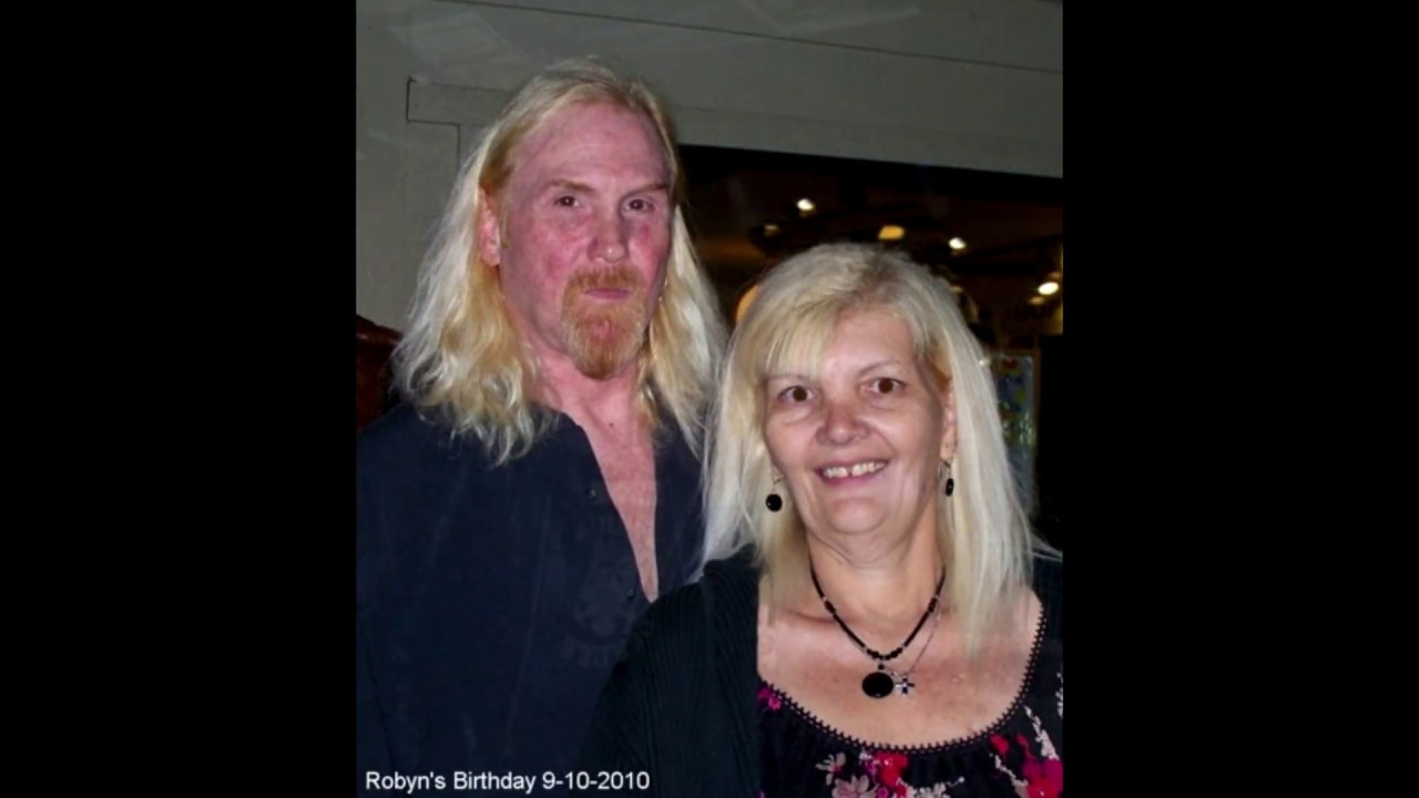 Max and Robyn - YouTube