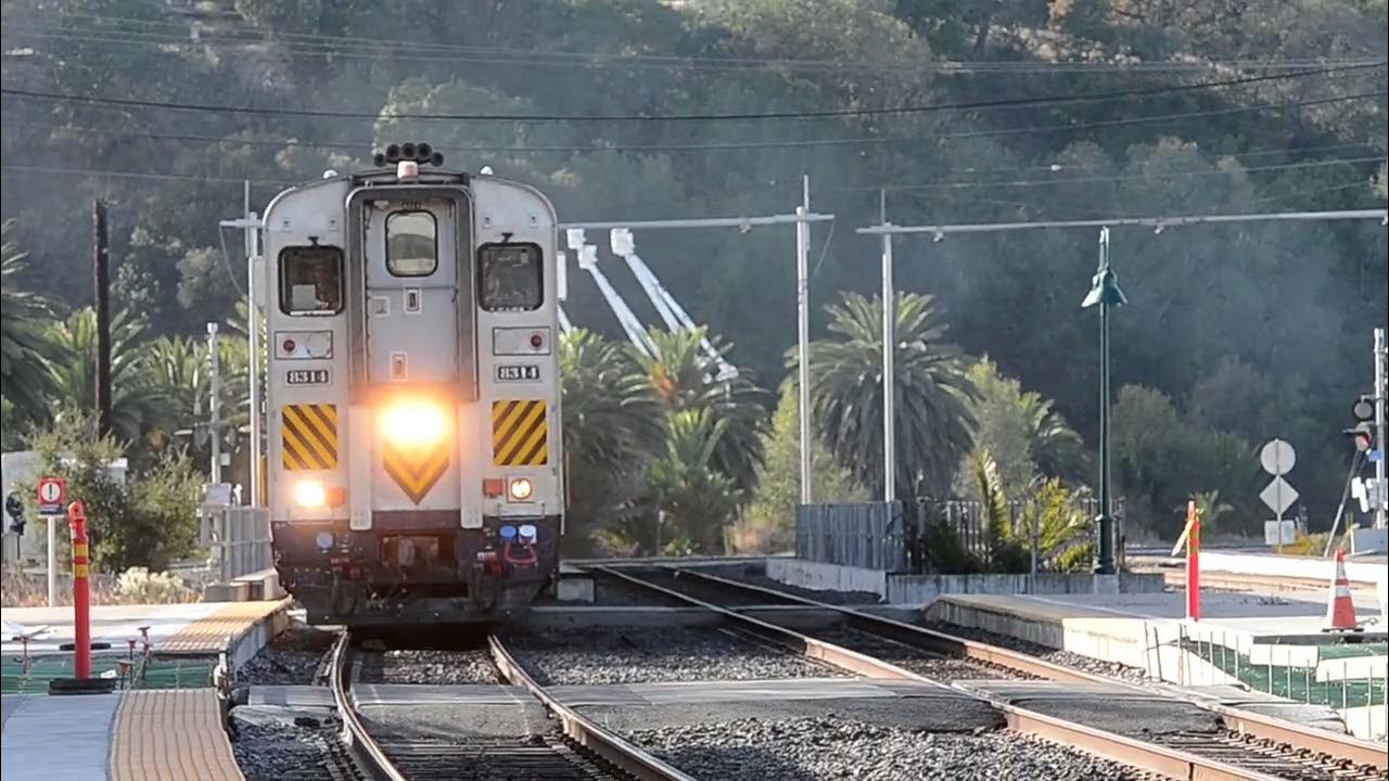 (Dad Cam) Amtrak Capitol Corridor #741 Meeting Amtrak San Joaquins #716 (11/27/2022) - YouTube