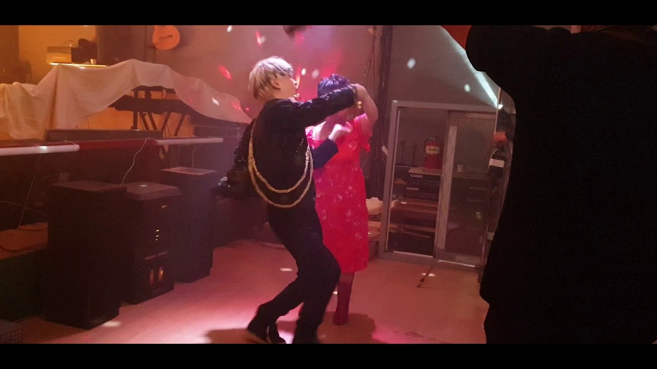 Big Marvel- Masqueraded 용샘 제자 여사님들 (60~77세)뮤직 비디오 촬영중 - YouTube