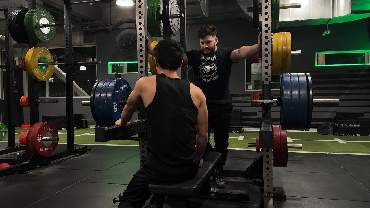 How Static Hold can INCREASE your bench DRAMATICALLY!! - YouTube
