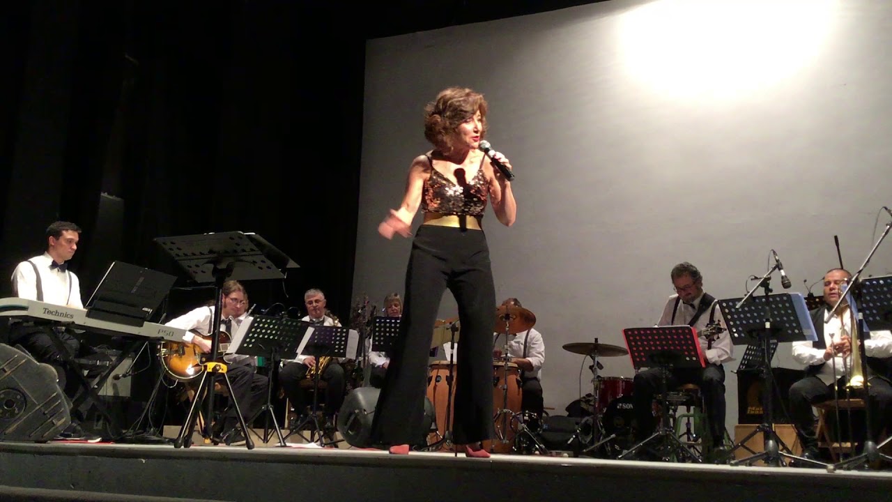 Route 66 Neguri Big Band + voz Constanza Ribas - YouTube