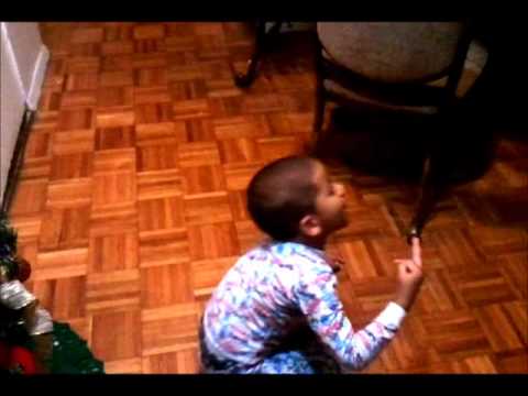 Chamakito! Little boy sticks out middle finger and cursing - YouTube