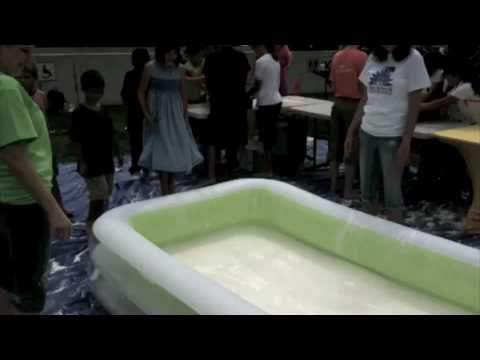 Pool of Oobleck - YouTube