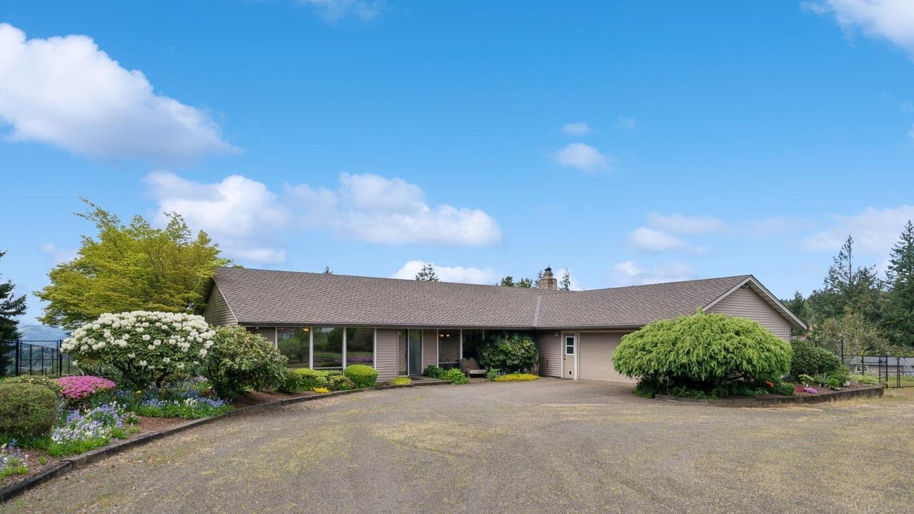 31600 NE Schaad View Dr, Newberg, OR - YouTube