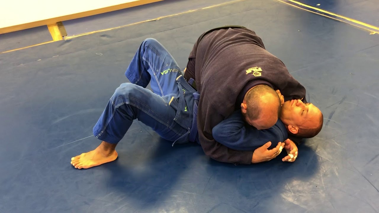BJJ Blackbelt Justin Del Real shows a nice back take set-up from side ...