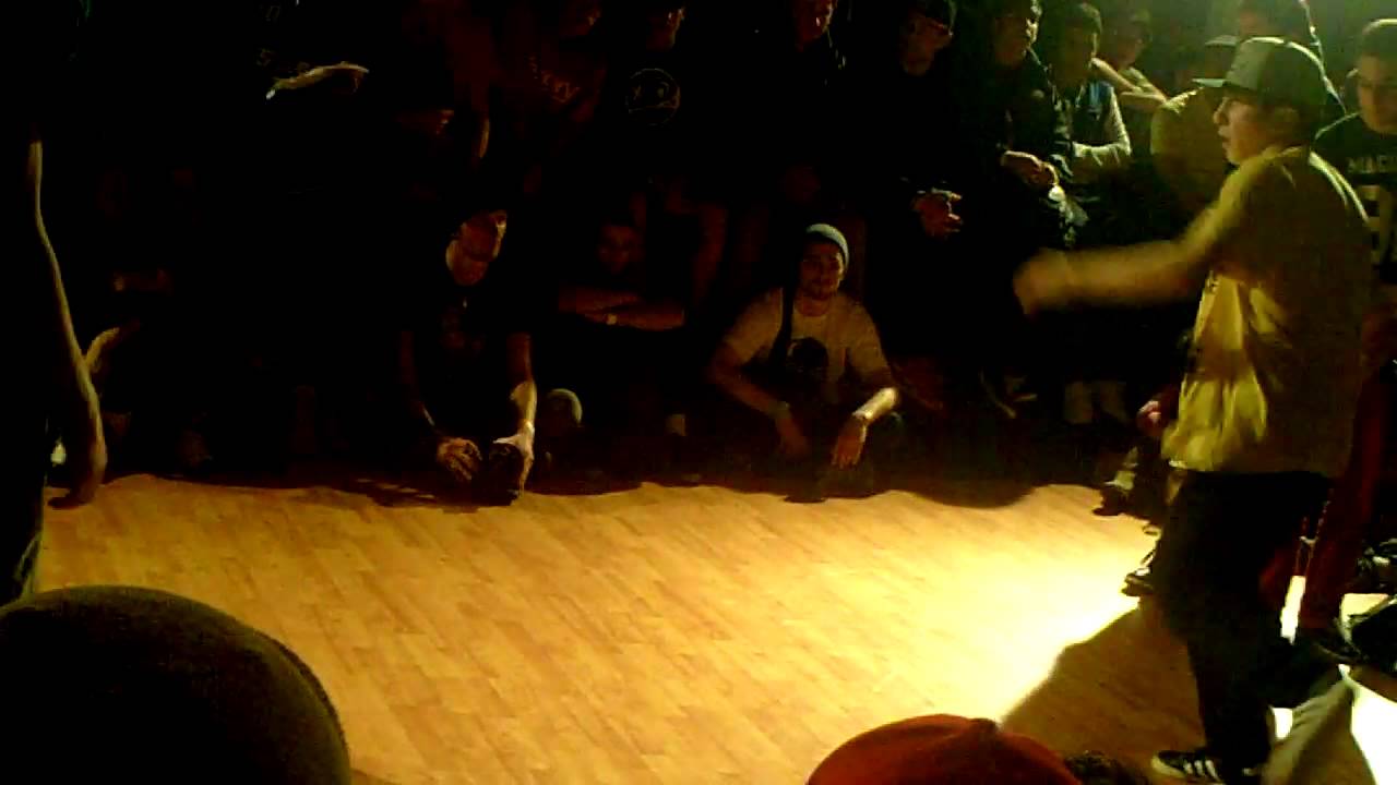 Floorwars Germany 2010 Red Ribbon crew vs Raebels - YouTube