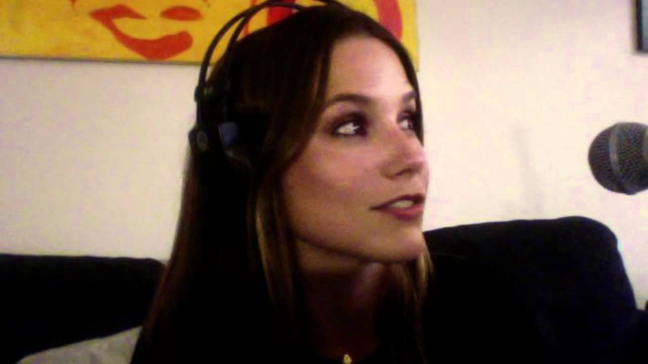 LWOE - Sophia Bush, The Gemini Love Avenger Killer - YouTube