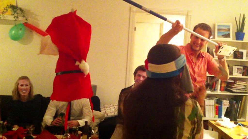 Piñata time - YouTube