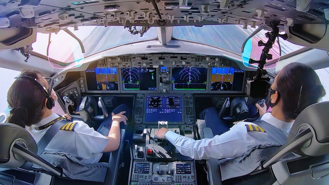 Abu Dhabi to Cairo with an All-Female Flight Crew | Etihad Airways ...
