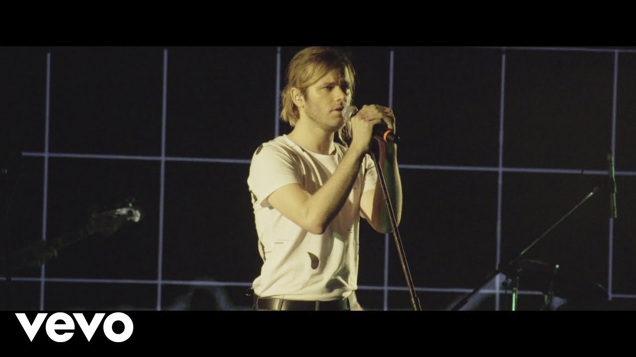 Benjamín Amadeo - Cómo (En Vivo) - YouTube