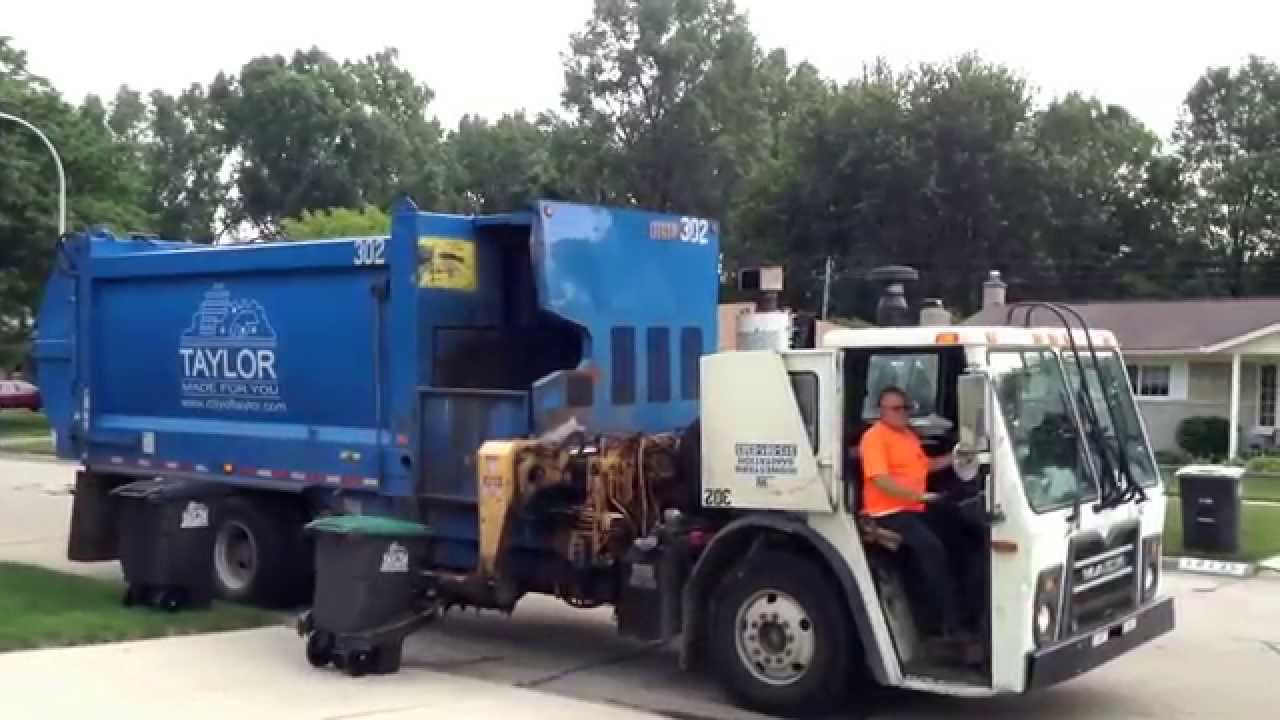 Midwestern Sanitation Mack LEU Heil Multitask SL - YouTube