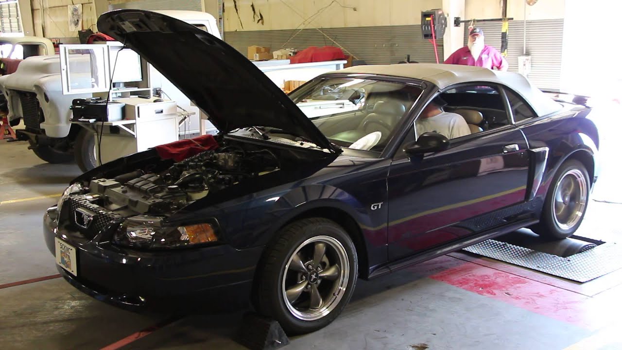 Mustang GT 2v - YouTube