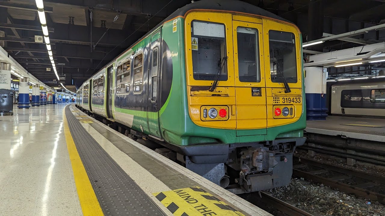 LNWR Class 319 Departing Watford Junction for Milton Keynes Central ...