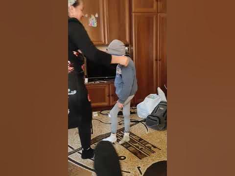 Макс, идёт работать. - YouTube