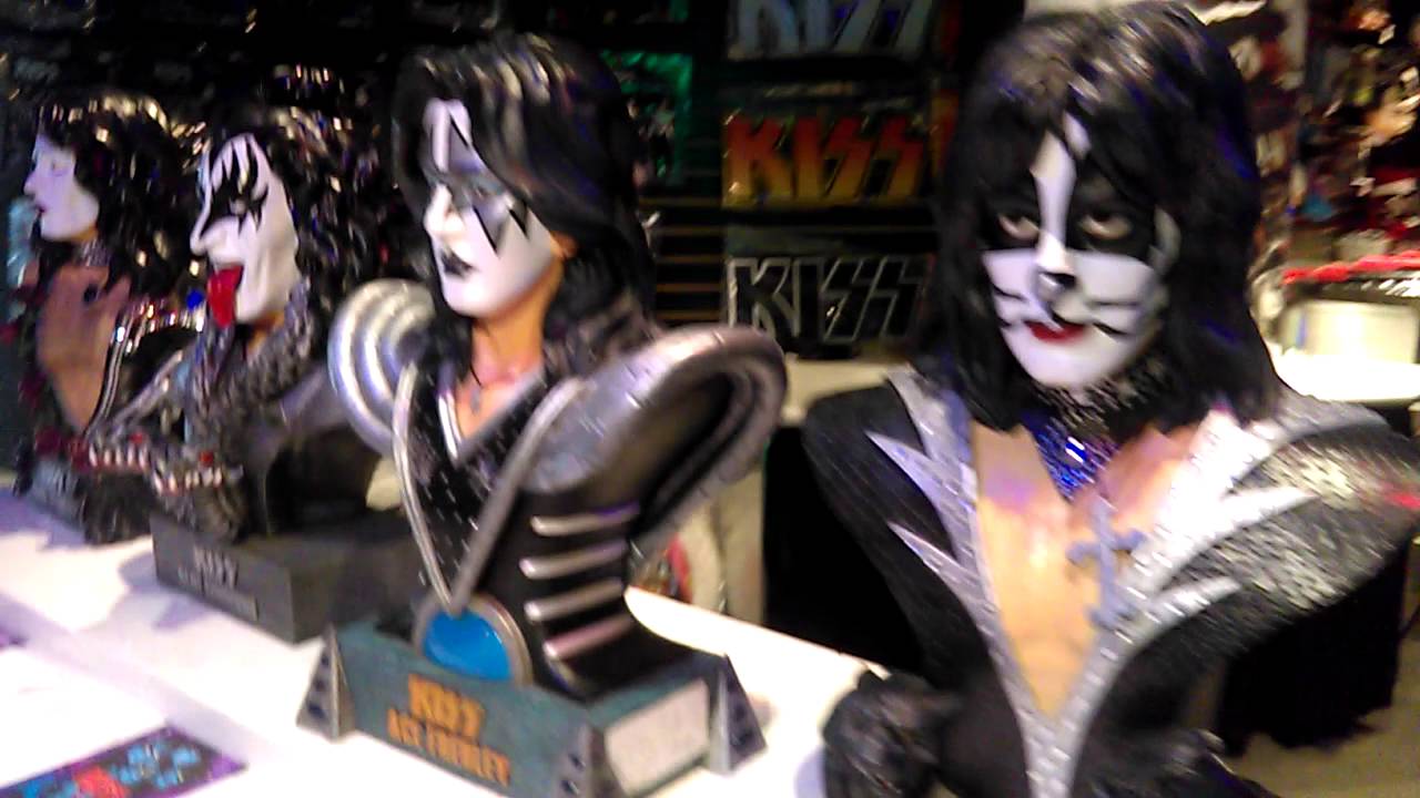 Kiss Mini-golf at Rio Hotel & Casino - YouTube