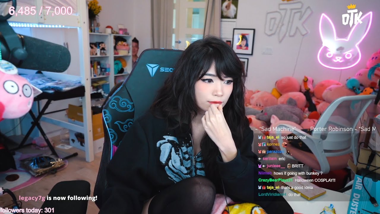 Emiru - [October 21st, 2022] TikToks and Overwatch 2 - YouTube