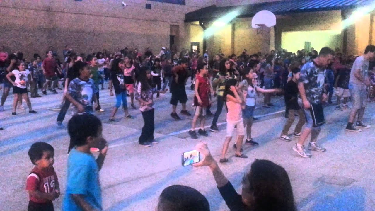 Scobee Elementary Family Dancing - YouTube
