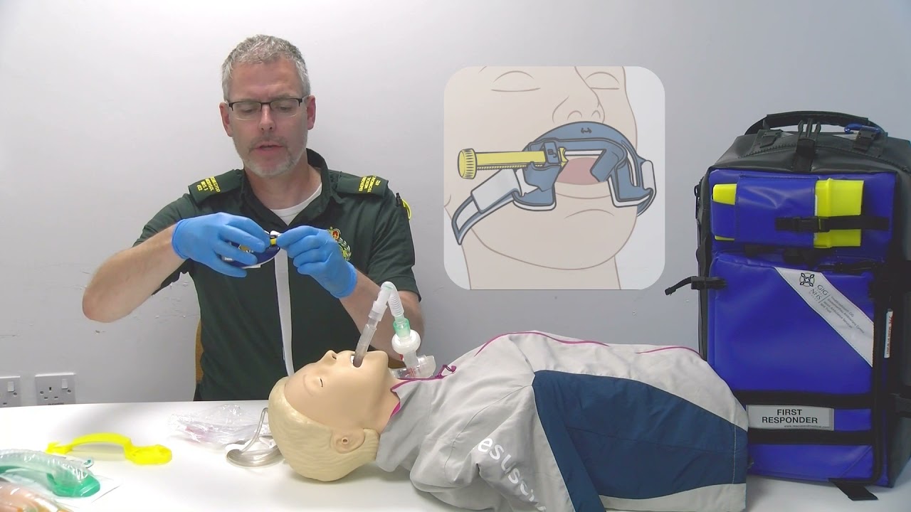 Airway Management - Igel insertion - YouTube
