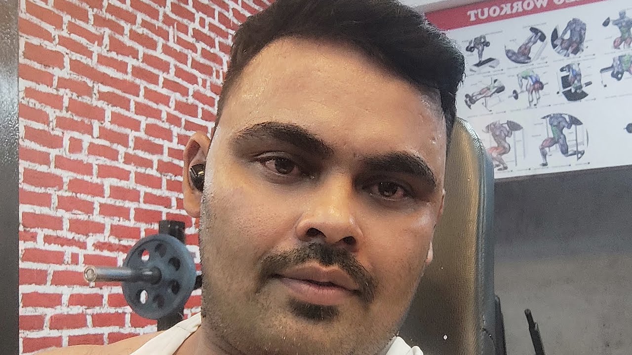 today squat start 140 kg 180 kg 210kg and 240 kg and leg press 500kg ...