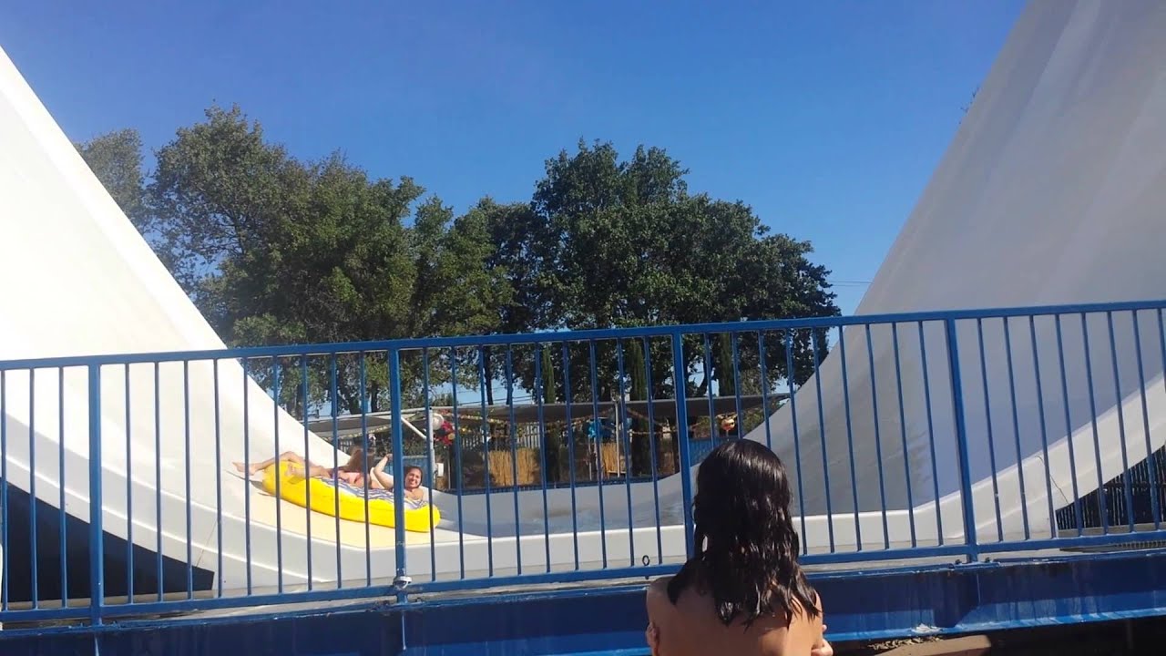 Dani & Desi avalanche redding water works 7/5/00 - YouTube