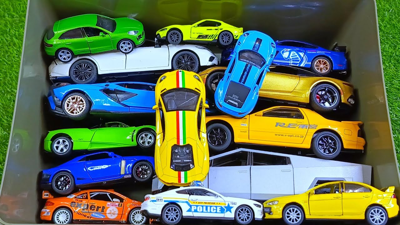 Box Full of Model Cars -Mazda Mx5, Koenigesgg Jesko, Lamborghini Scv12 ...
