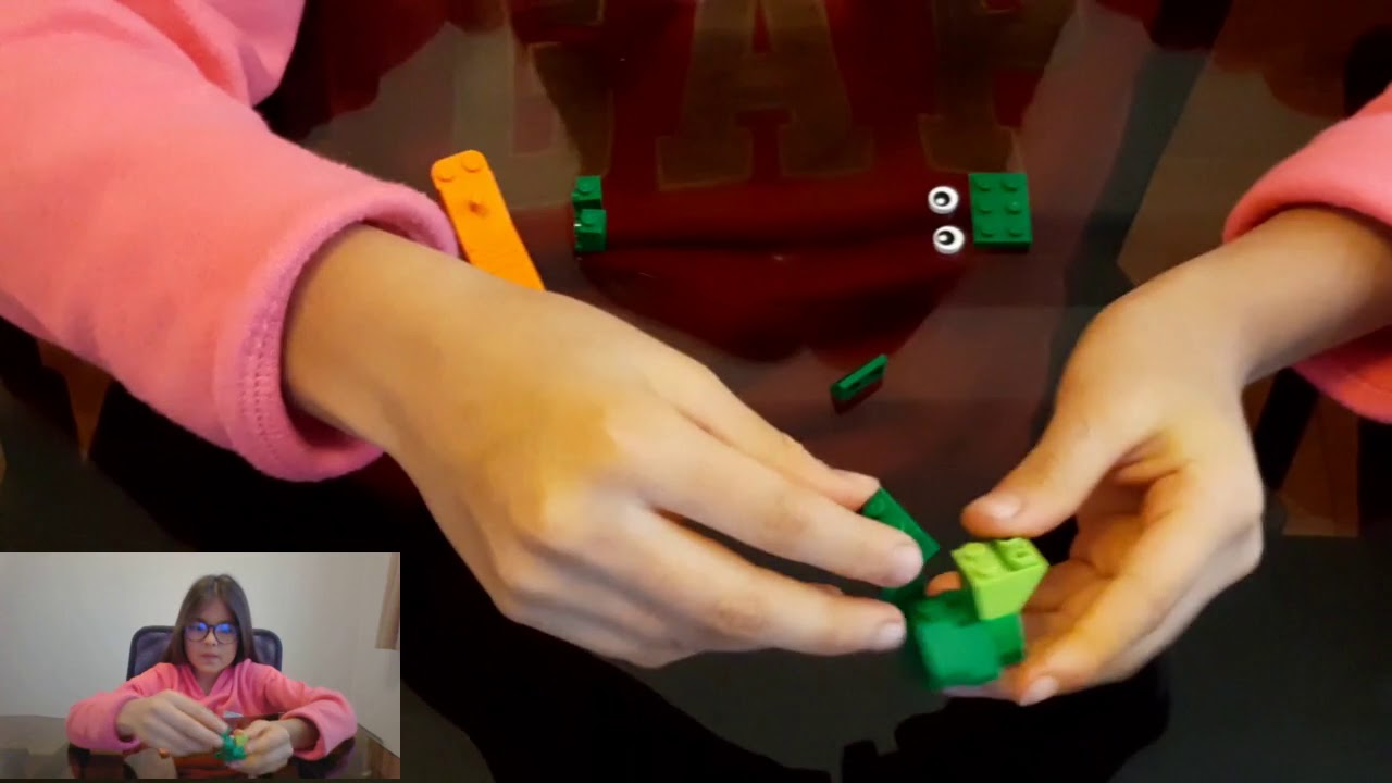 sapito de lego - YouTube